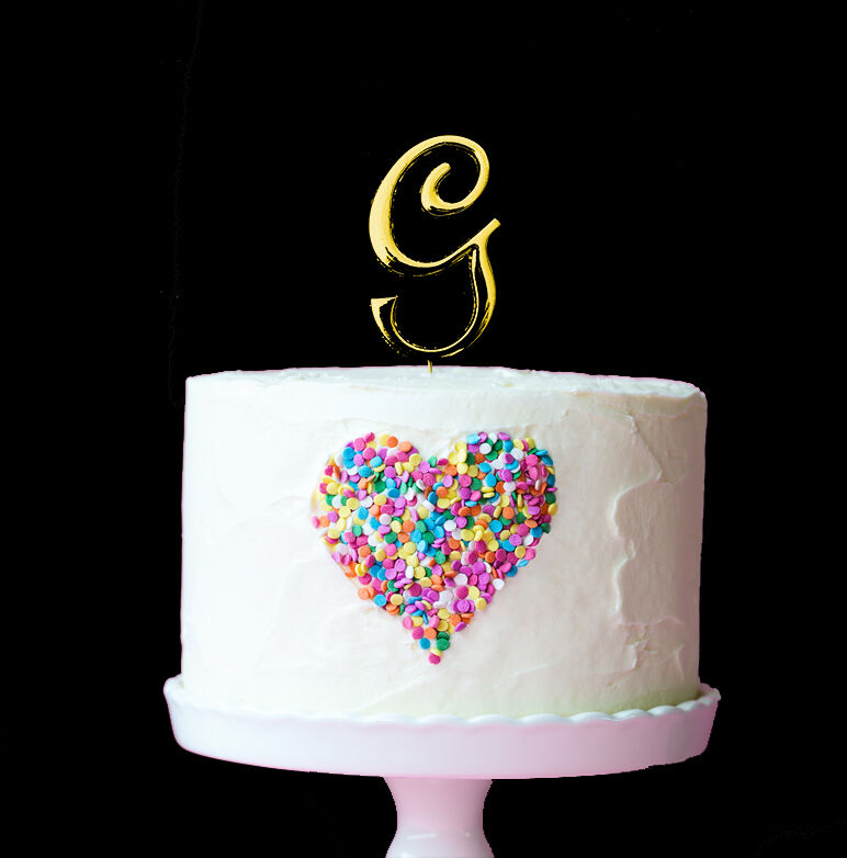 GOLD CAKE TOPPER LETTER - G | The Famous Arthur Daley's